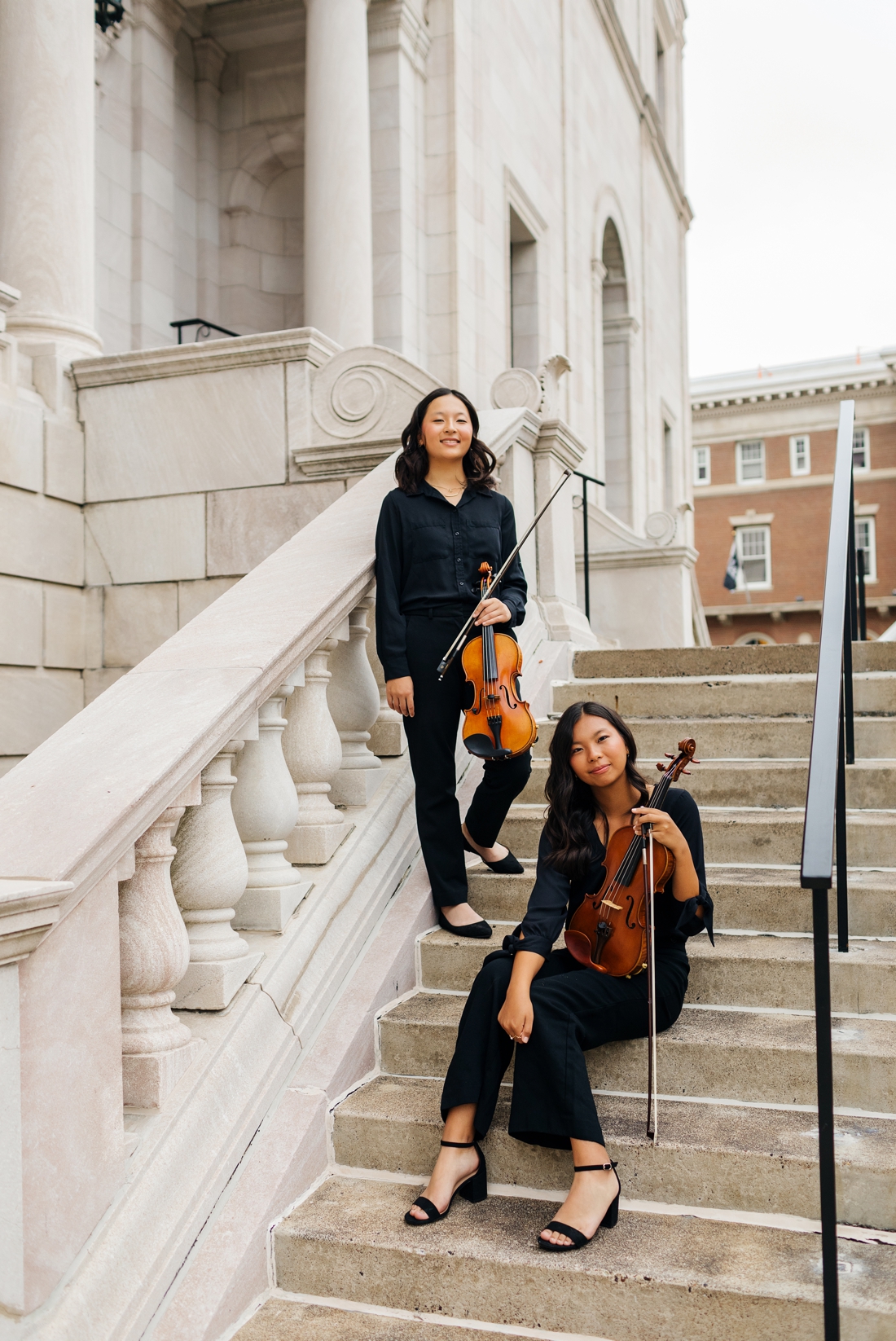 Sarah | Visitation Senior Pictures in St. Paul » Nealy Lanzen ...