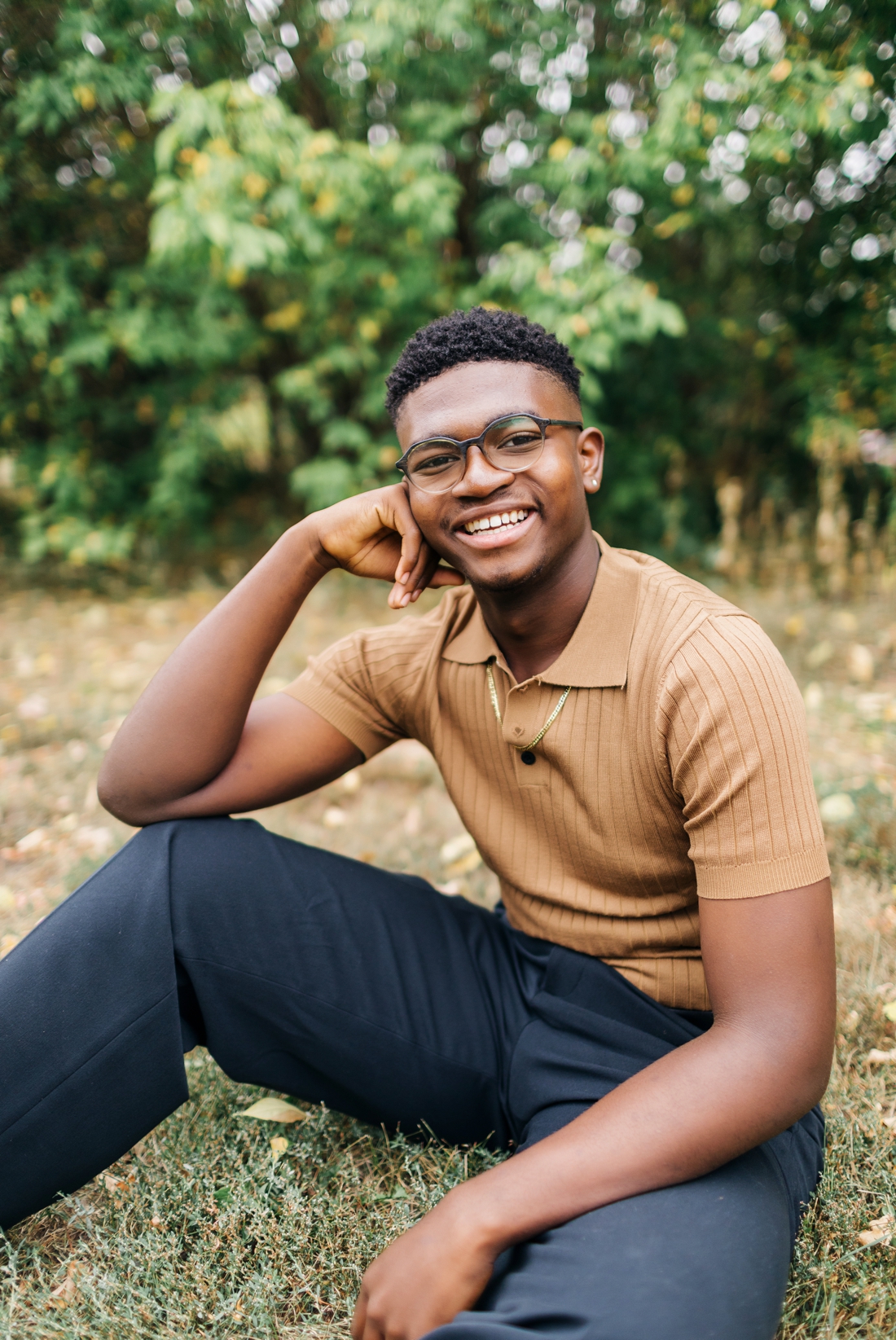 Caleb | Cottage Grove, MN Senior Pictures » Nealy Lanzen | Minneapolis Senior Photographer